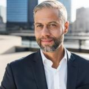 Martin Ostermeier - €Suite